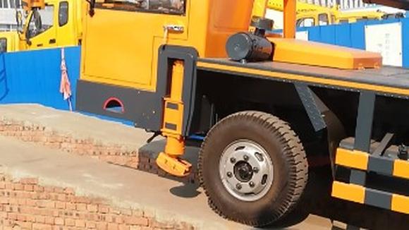 变形金刚的吊车,吊车参数