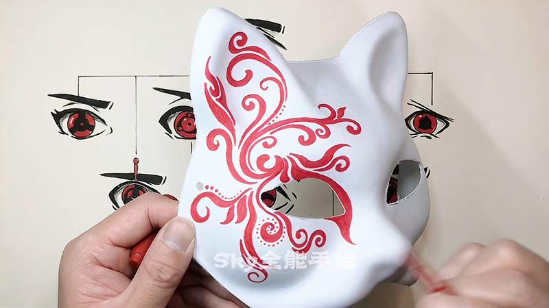 原创设计绘画在面具上的红色线条