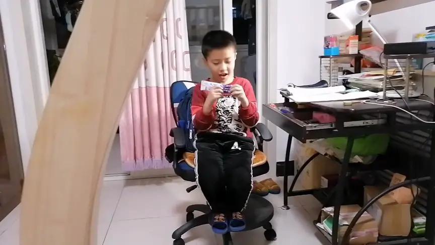 "宝宝是怎么来的"听听8岁的孩子是咋回答的,把妈妈说的都羞涩了