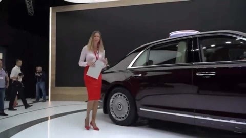 俄罗斯总统座驾公开发售,看到这车头和内饰还要什么劳斯莱斯!