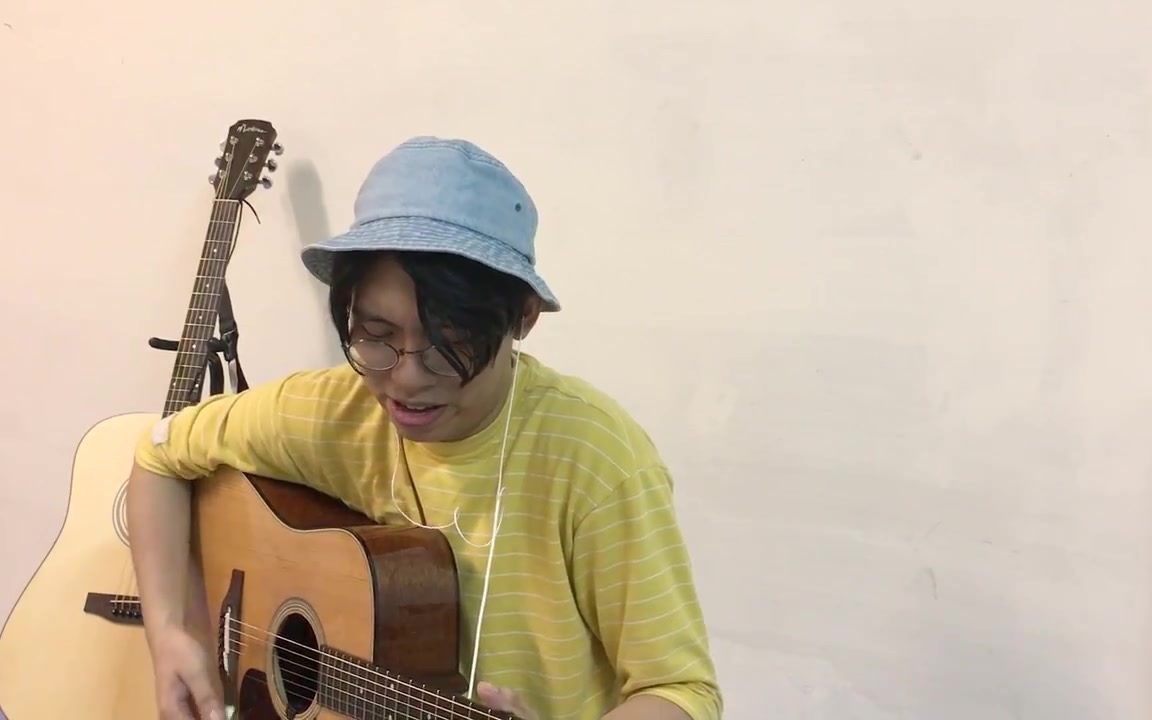 【裘咏靖教你吉他入门】就吉网路吉他教室-10天内学会用A调和弦自弹...