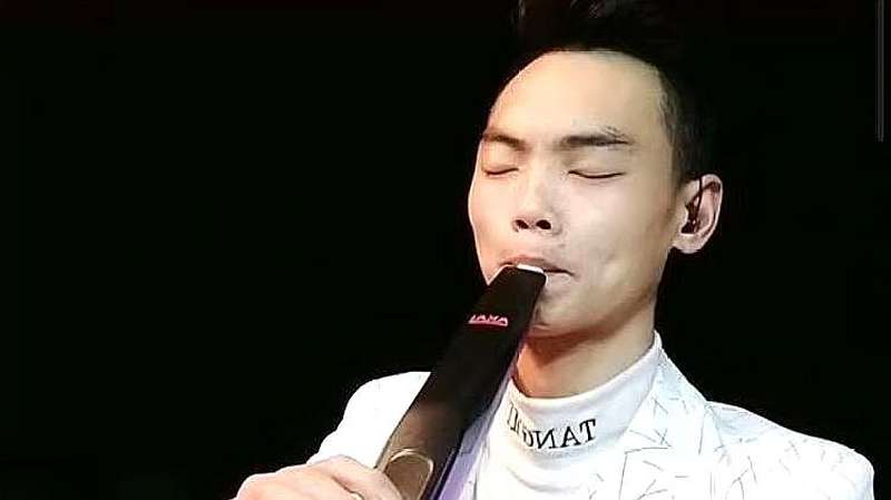 电吹管独奏《挡不住的思念》你听过吗?