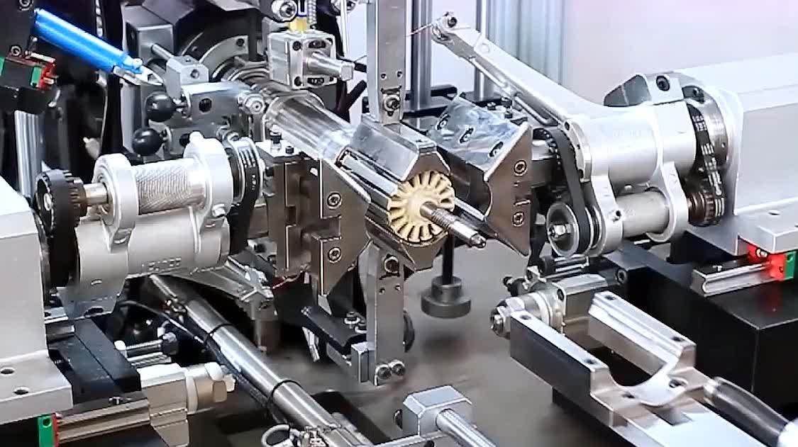 惊人的现代自动绕线机,这绕线方式还是第一次见,又长...