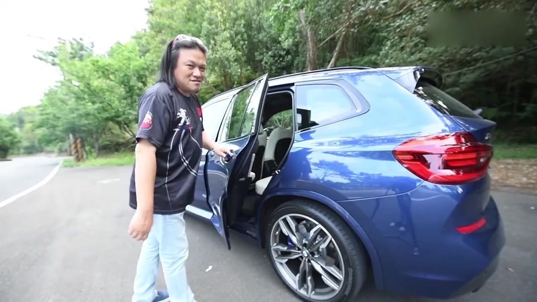 嘉伟试车:6缸宝马X3 M40i 更豪华更安全