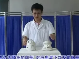 颈托的使用_高清