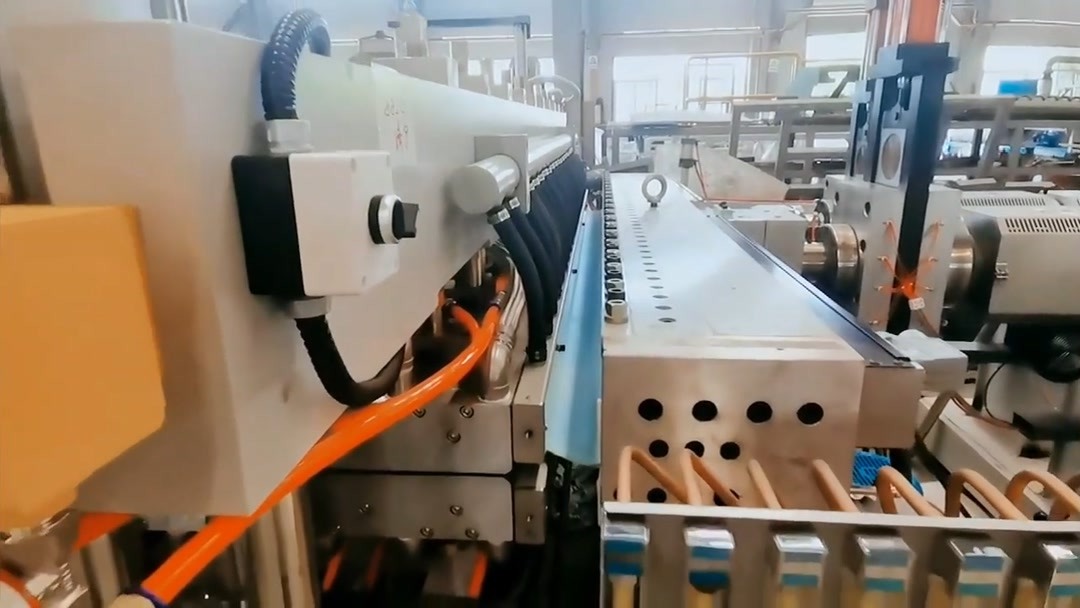 塑料板材生产设备 PP/PC塑料板材生产设备