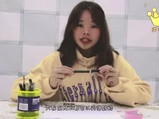简笔画教学:今天我们一起来画一个哆啦A梦