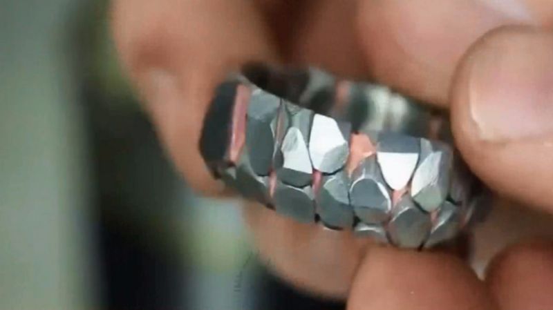 外形看起来很漂亮的戒指,看看牛人是怎么做出来的!