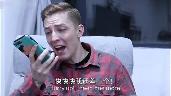 外国人刚开始用微信VS用久了以后 太好笑了