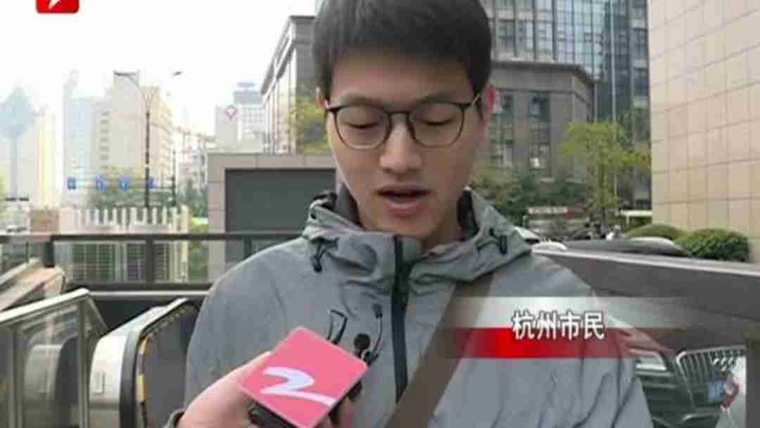 杭州地铁标识语 英文翻译引吐槽