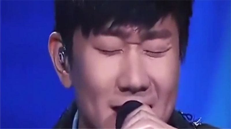 林俊杰现场翻唱的这首歌,感人至深,简直是一场听觉盛宴!