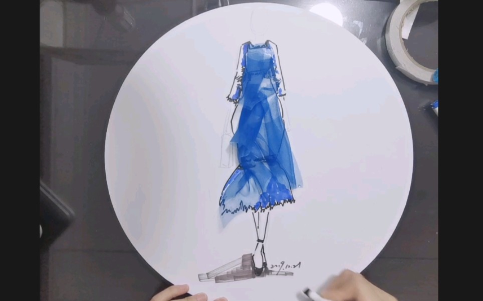 【服装设计稿】服装设计稿绘画制作过程,宅在家无聊,把之前做的视频...