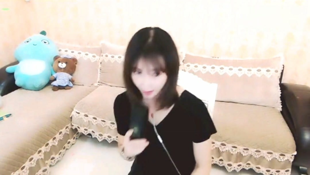 文静怀旧老歌一首《我曾用心爱着你》你总是如此如此如此的冷漠