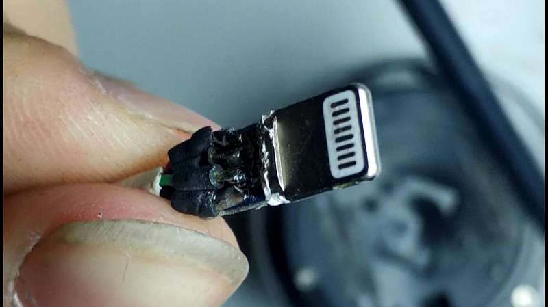 苹果数据线焊接修复