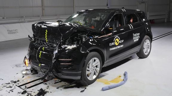 2020款路虎揽胜极光NCAP碰撞测试