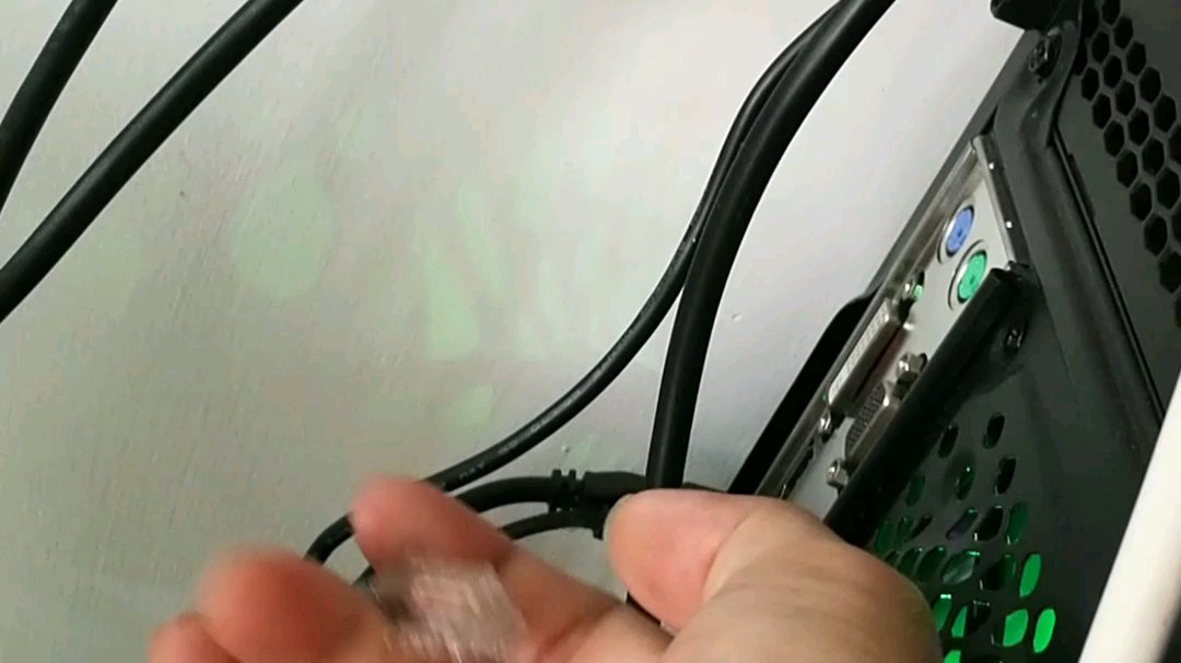 不用无线网卡如何让手机成为热点及对桌面运维中网络问题排错的作用