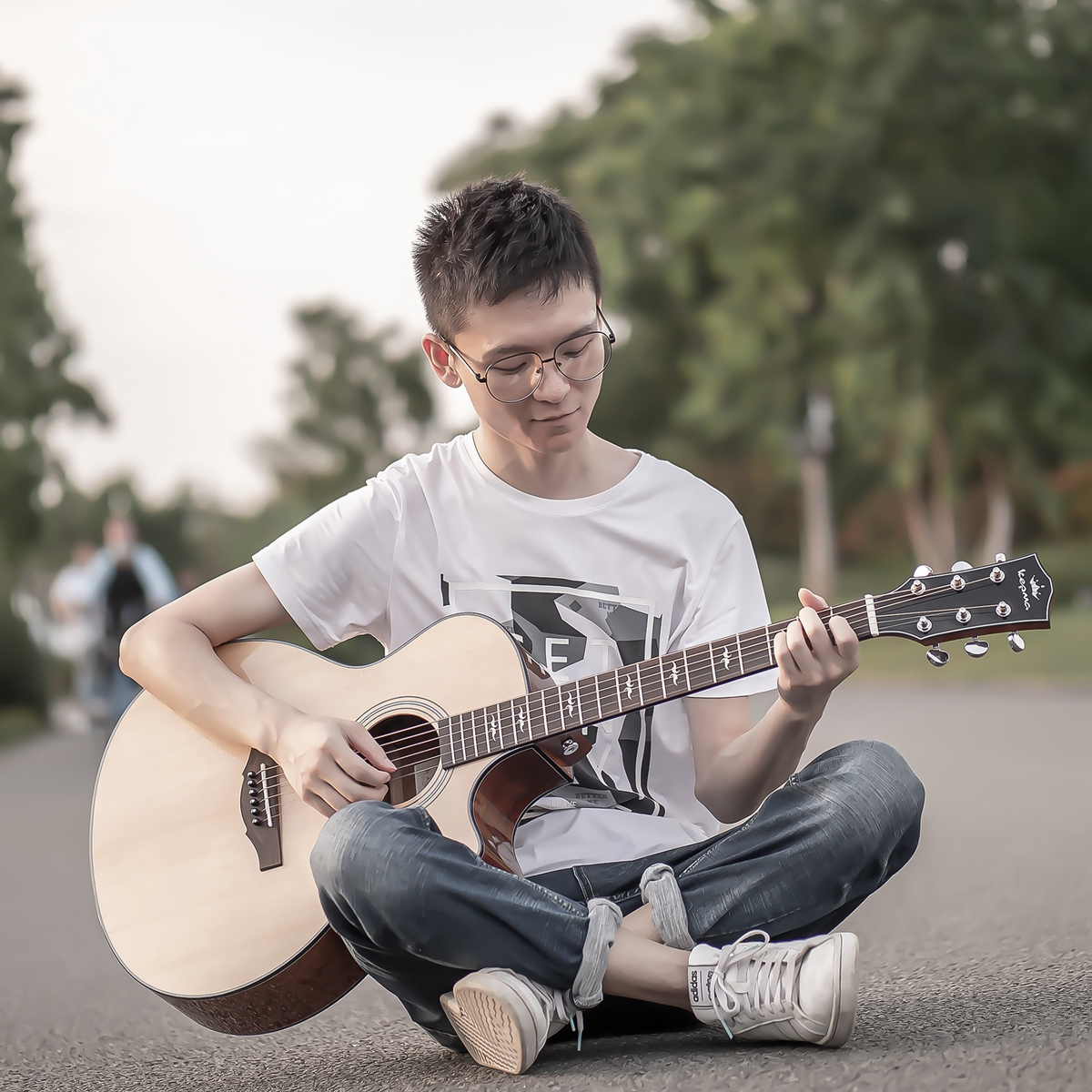 音乐玩老卫 