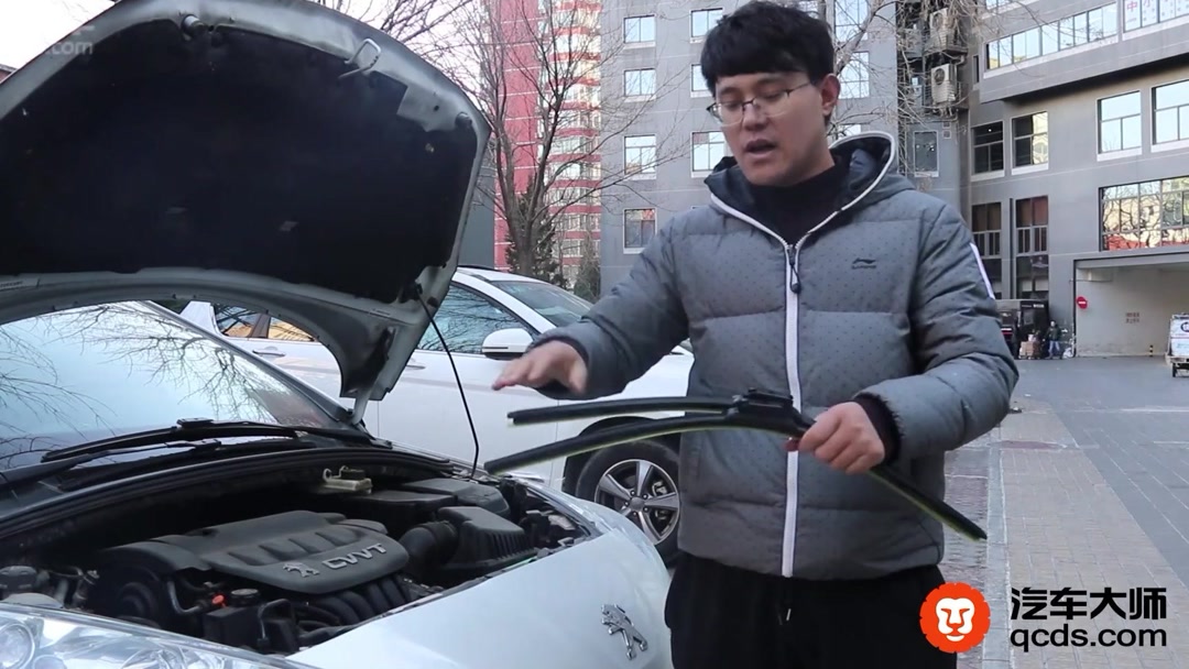 简单三步更换雨刮条,女司机都能亲自上手!