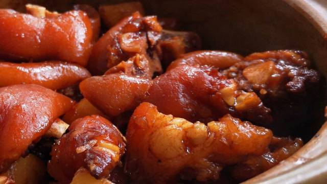 猪脚这么做,好吃到不想放下筷子,肥而不腻,入口即化,开胃下饭