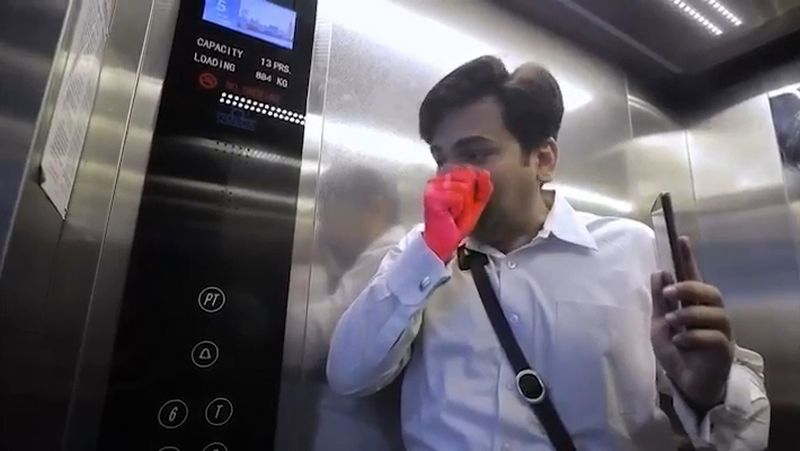 病毒是怎么传染的、看了这个视频你就知道了