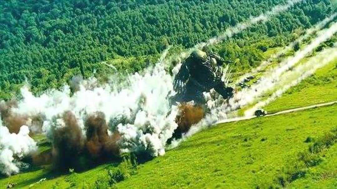 俄罗斯战争大片:伟大母亲为救儿子,横冲直撞,穿越战火地带!