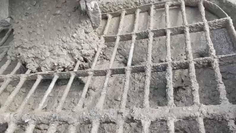 隧道二衬混凝土浇筑