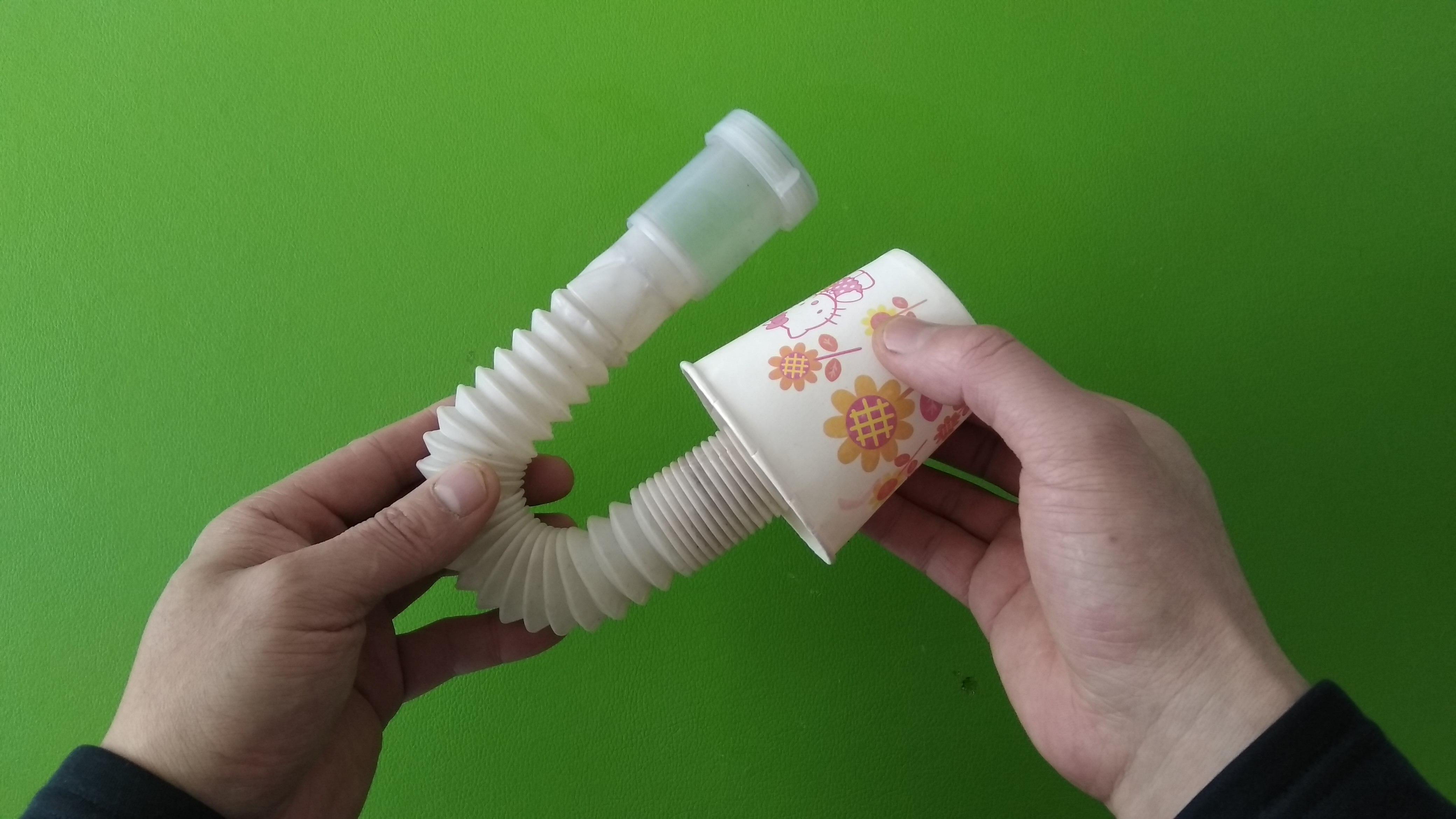 排水管套一个塑料瓶,解决了卫生间一大难题,学会了,赶紧做一个