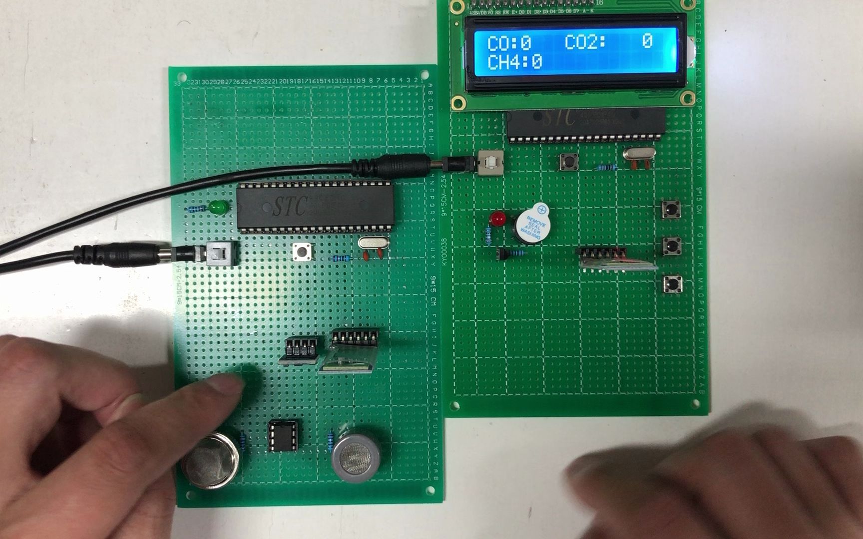 L-1088-1有害气体检测系统设计(蓝牙主从机)