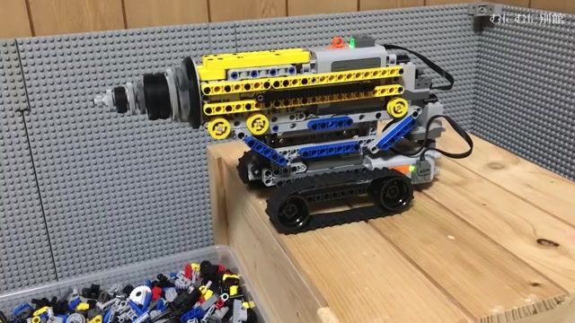 乐高地下潜入机器,精密计算的机器
