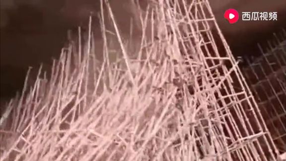 操作不规范,活计算白干。时刻敲响安全警钟,规范施工流程不马虎