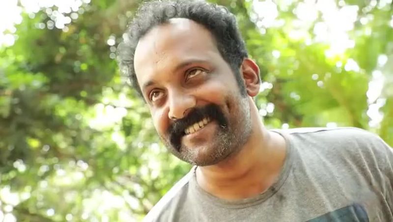 ...新型冠状病毒在全世界肆虐,全球迎战疫情,视频是外国人拍的防疫宣传...