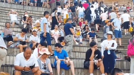 张家界玻璃桥弱爆了!我国首座黄河3D玻璃桥逆袭,你敢走上去吗?