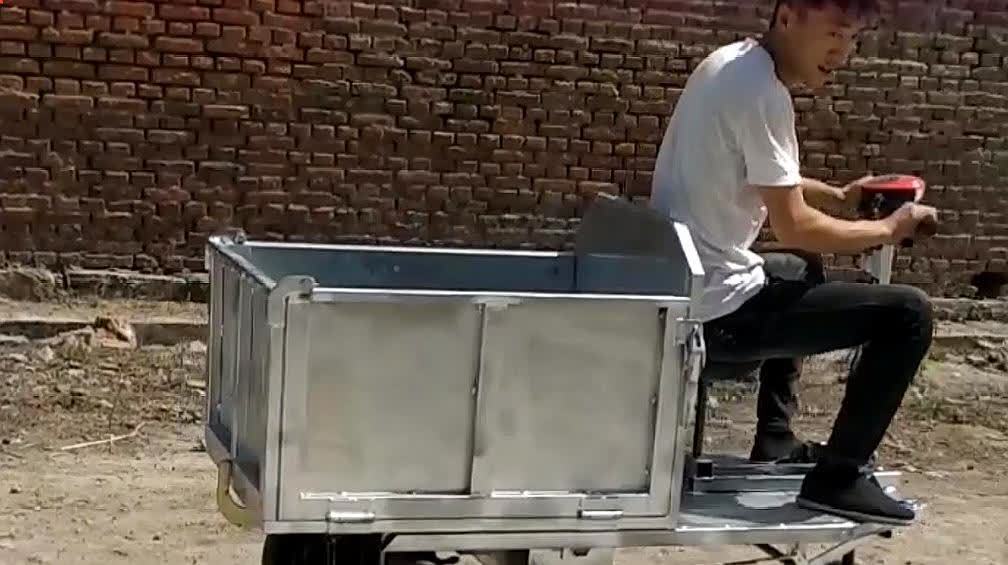 智慧的劳动人民,自己在家发明了电动三轮车!看到这速度我惊了!