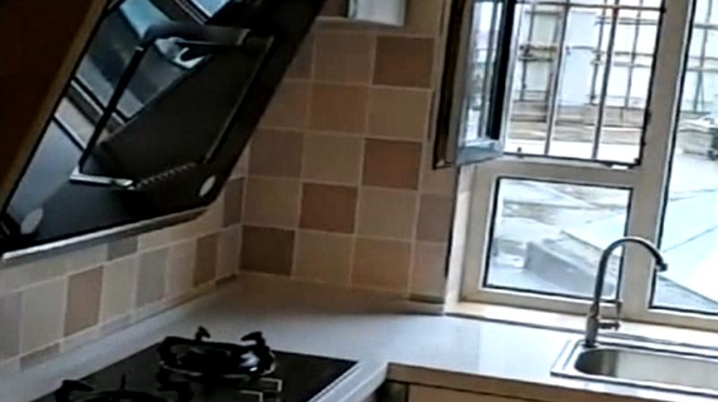 现代装修风格,厨房设计的很不错