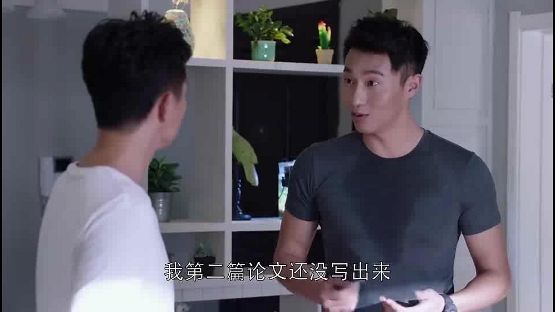 男医生写错病人的记录,差点酿成大错,谁知女医生却维护他