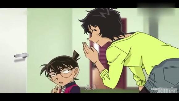 发现柯南不对劲,平时分析案件的时候乱插话,这次却一句话也不说