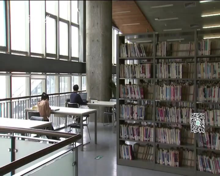 ...个人信息、修改密码、挂失或自停、当前借阅情况,进行续借、预约...