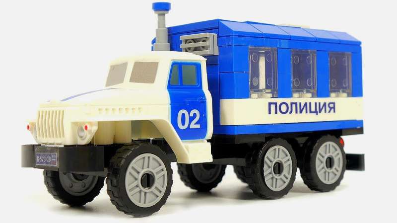 模型益智趣味乐高积木拼装蓝色大卡车