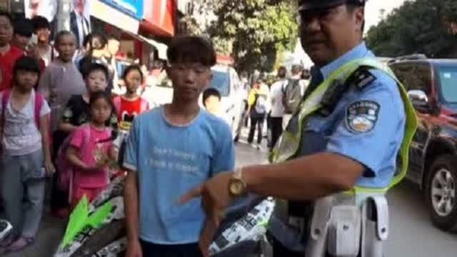 为什么鬼火少年老是被骂,而大排摩托车没人谴责
