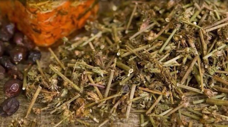 脑梗塞瞬间危害生命,4样食物记得多吃,心脑血管疾病预防很重要