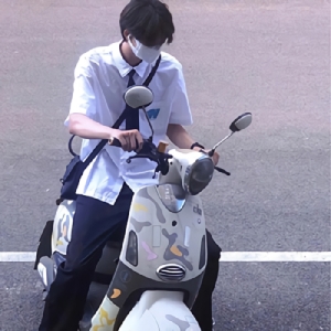 老王他大舅 