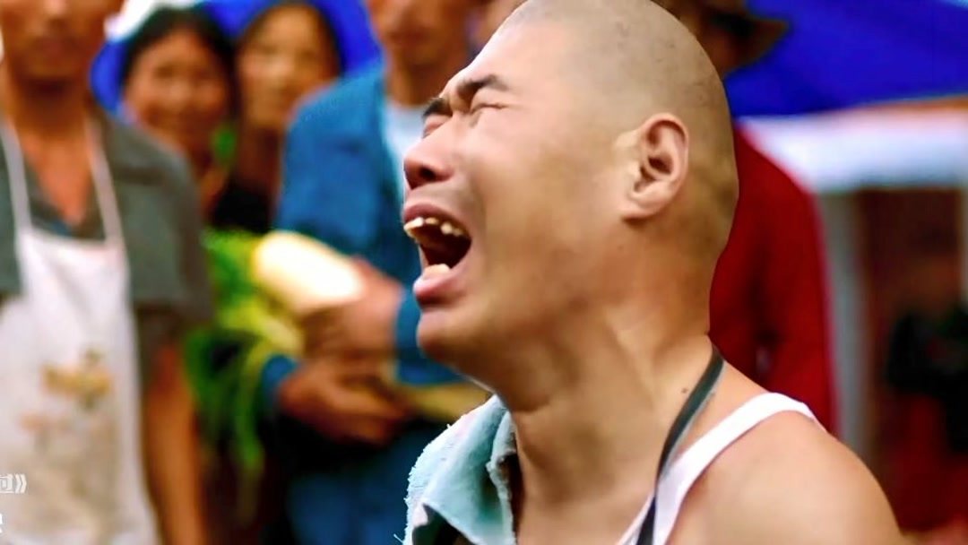 从你的全世界路过:傻子天天被人欺负,脾气爆发竟会这么恐怖