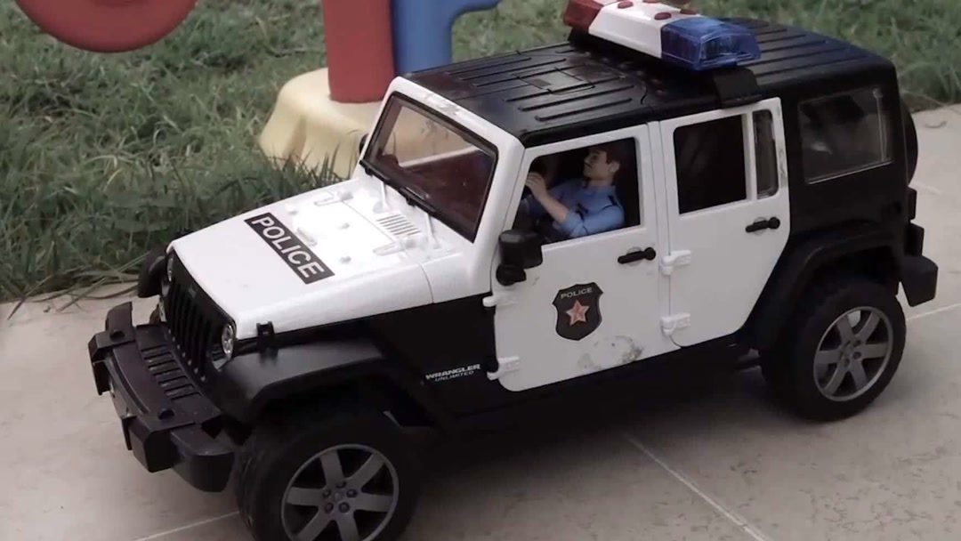 迷你汽车玩具 第86集 工程车紧急救援