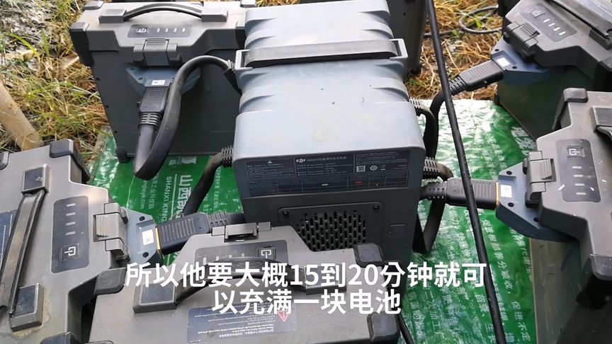 无人机4000元一块电池,只能用400次。用一次花10元,值吗?