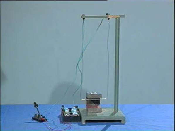 初中物理演示实验:磁场对电流的作用