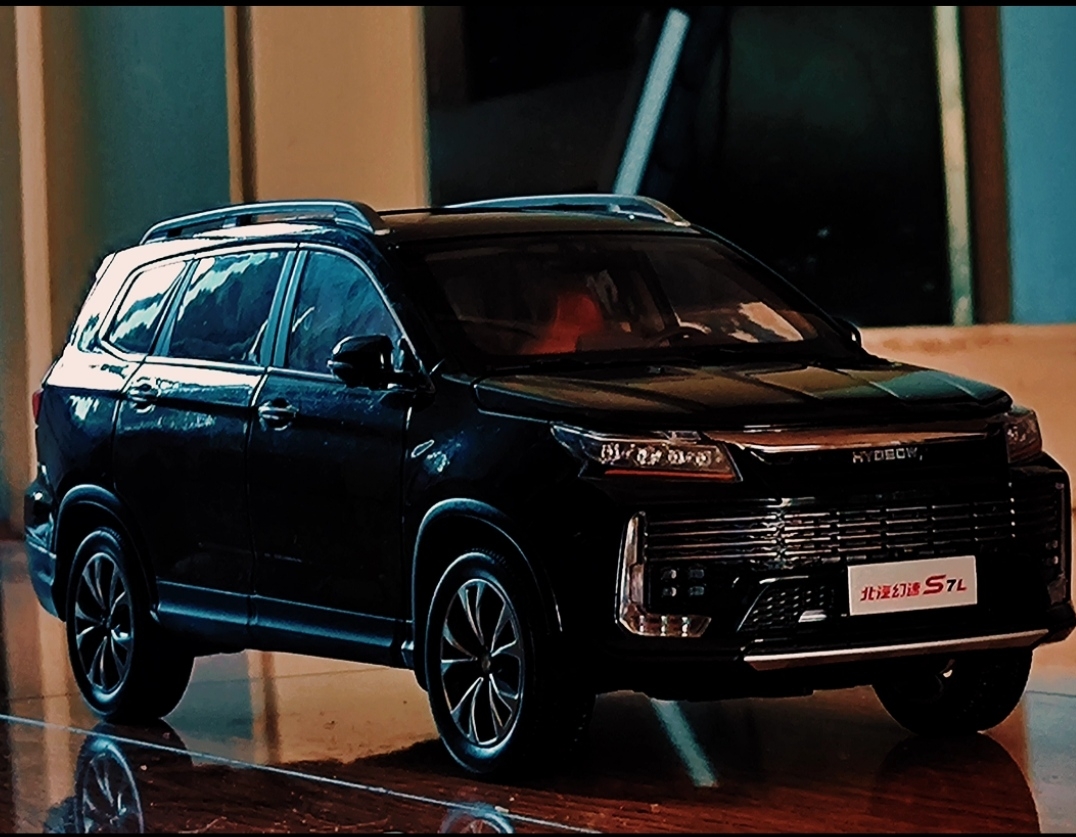 1:18原厂汽车模型