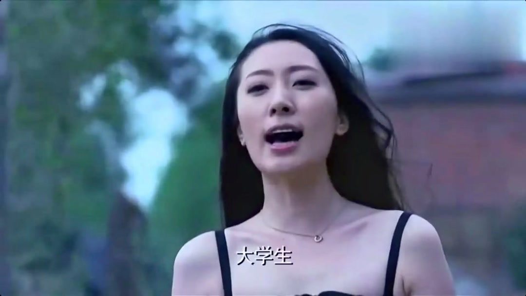各个击破:小伙被抓进黑砖窑,老板娘故意弄坏电脑,帮他逃过毒打