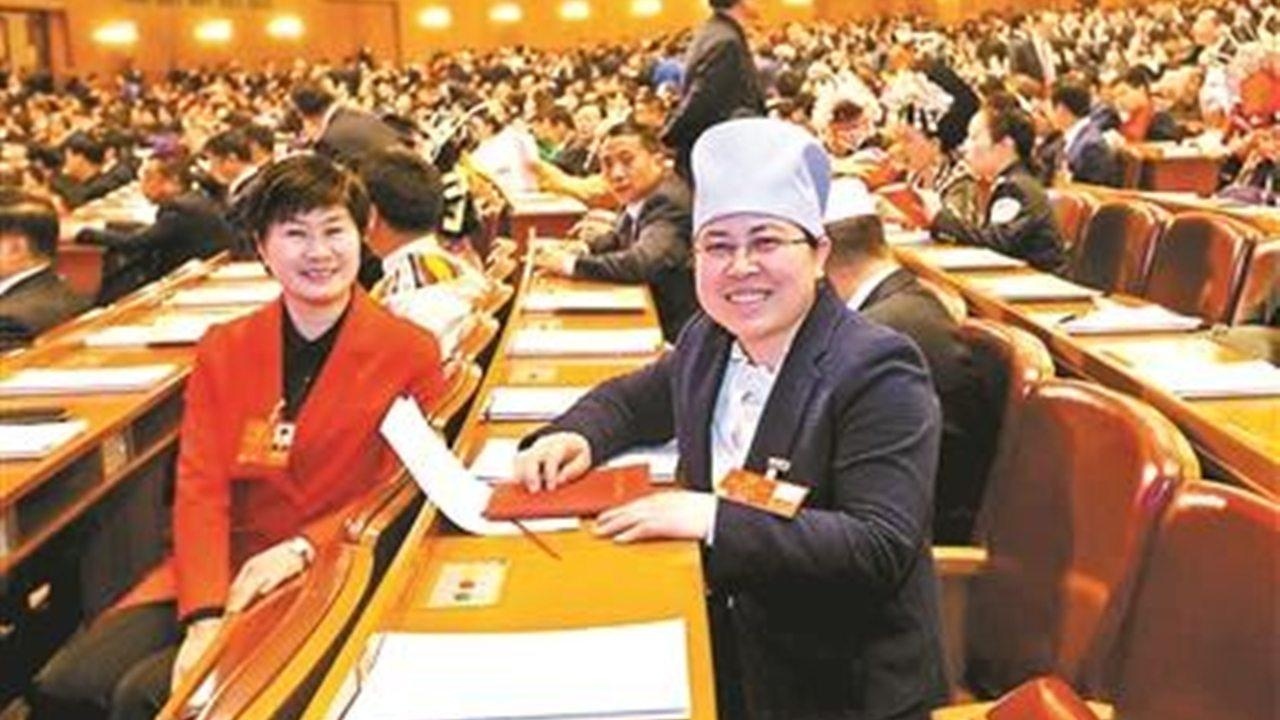 全国人大代表讲家乡故事时提到山海情:剧中场景正是我们走过的路