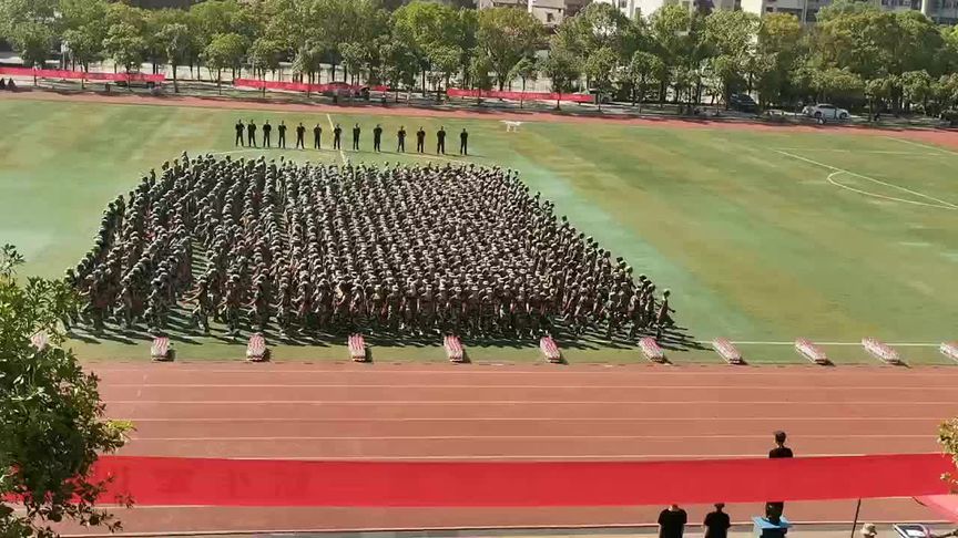 军训最后一天结营,希望孩子在接下来的日子里像军人般不俱艰难
