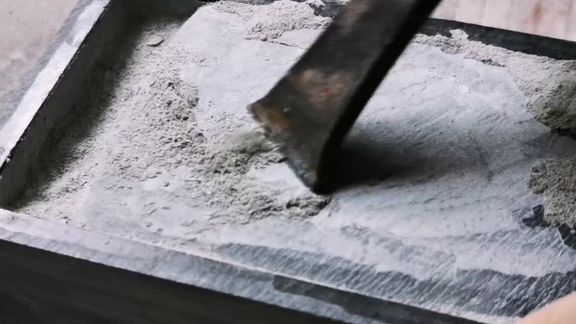 宋式抄手砚制作工艺流程之平铲的使用!